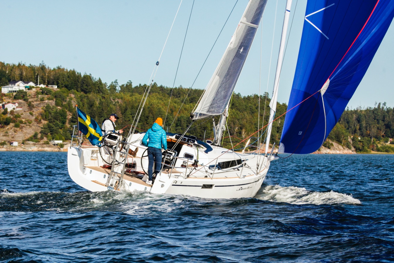 Search Magazine Arcona 385 Test